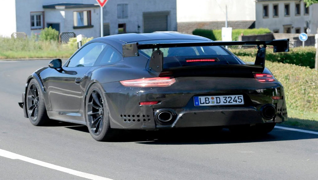 Porsche 911 GT2 RS 2018 To Command Over 640 Horsepower Porsche 911 GT2 RS 2018 To Command Over 640 Horsepower